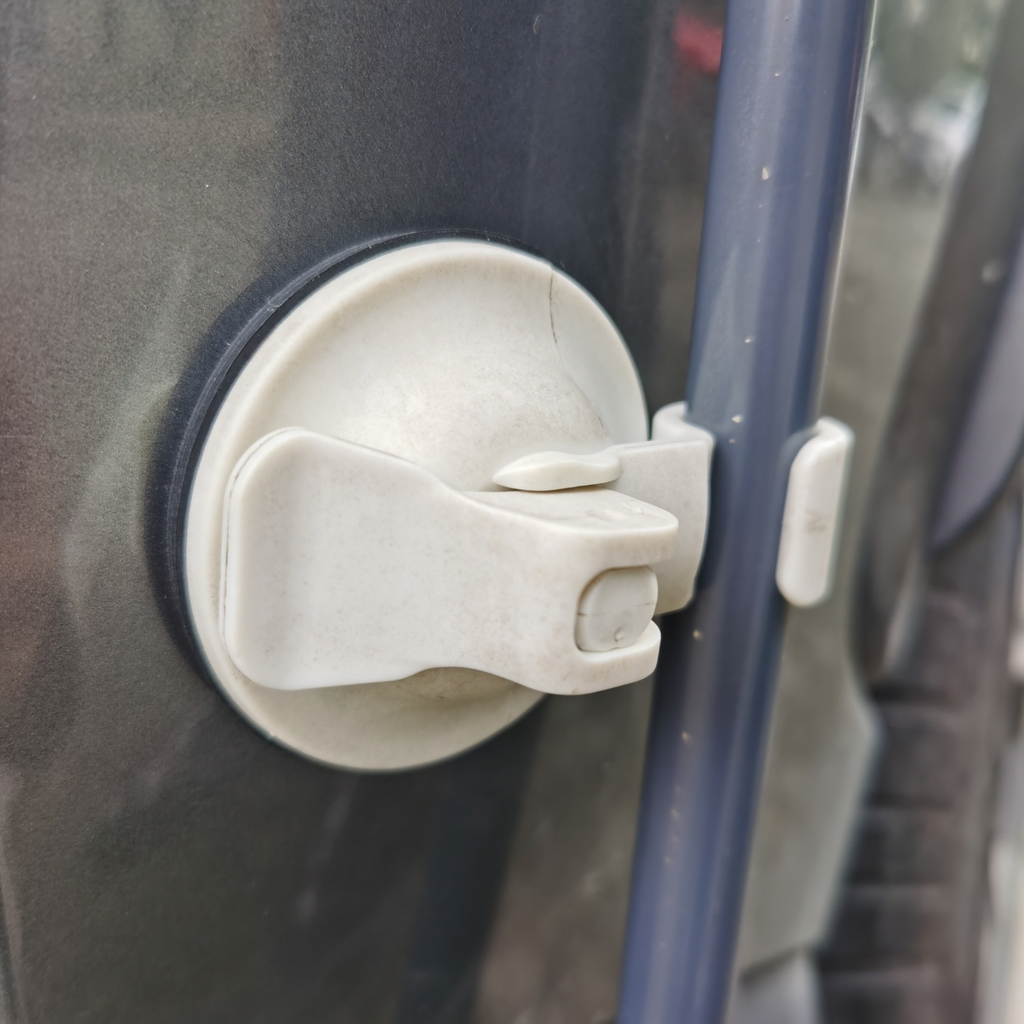 Unikka Inflatable Outdoor Fence for Pets & Baby